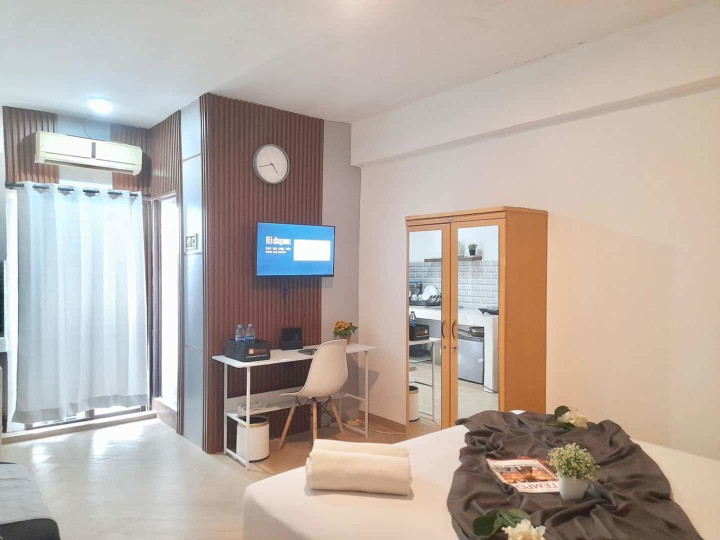 Modern Cozy Studio  Your Perfect Urban Hideaway - Bandung