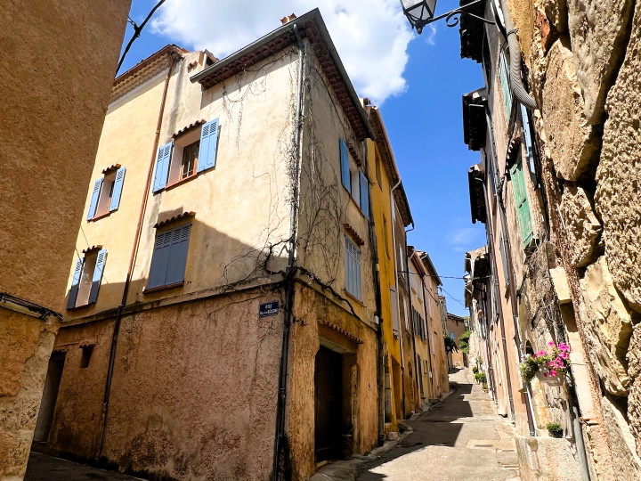 Maison Provençale Avec Terrasse Ensoleillée Et Climatisation - Aups