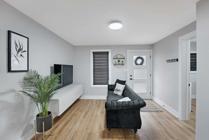 Welcome To Our Modern 2bdrm/1bth W/ Laundry/bbq - Welland