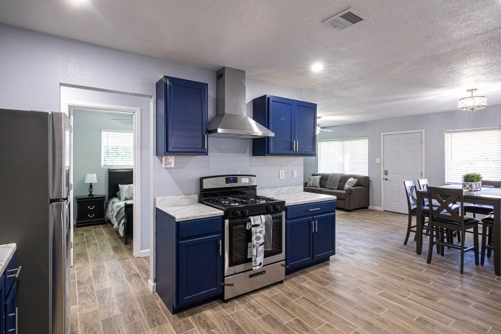 Cheerful 3 Bedroom Home With Parking On Premises. - El Paso, TX