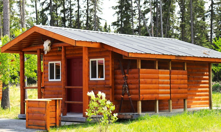 Trappers Cabin On A Sleddog Farm - Rocky Mountain House