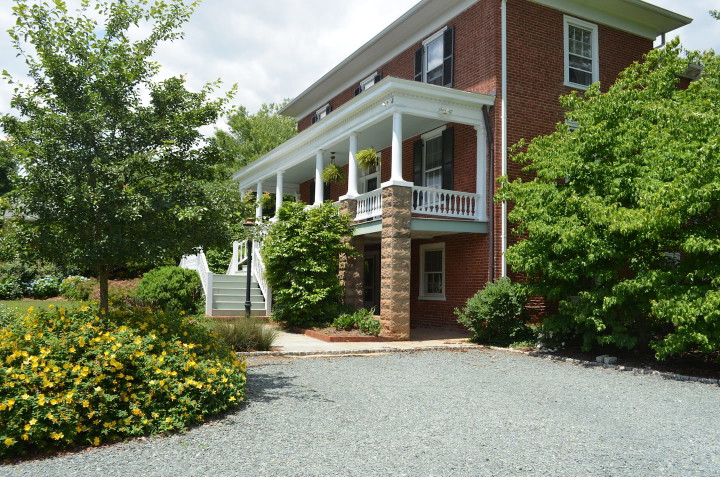 Enderly - C1859 - English Basement Apartment - Charlottesville, VA