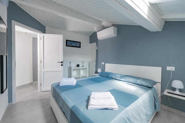The Mansardina Sant'orsola For 4 - Bologna