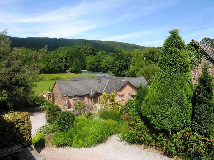 Stables At Duddings - Sleeps 18, Indoor Pool Etc - Devon