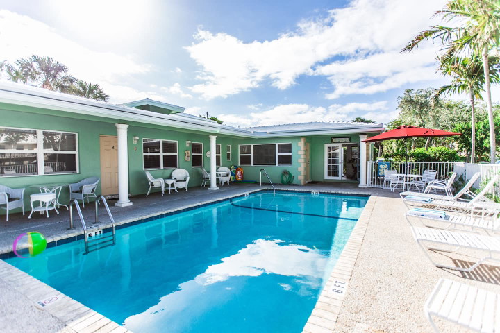 Beautiful Studio By The Ocean - Boca Raton, FL