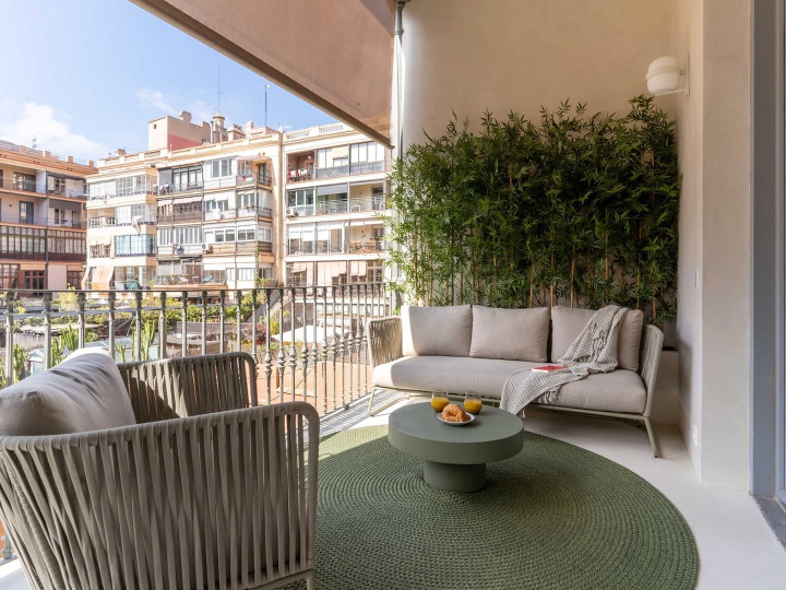 Deluxe Two Bedrooms Apartment - Barcelona