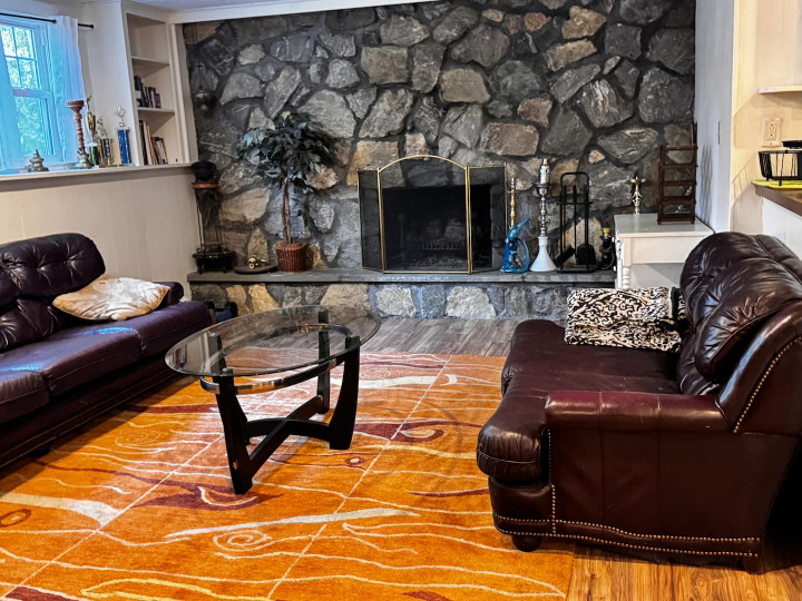 Spacious 4br Ground Suite Total Privacy & Parking - Concord
