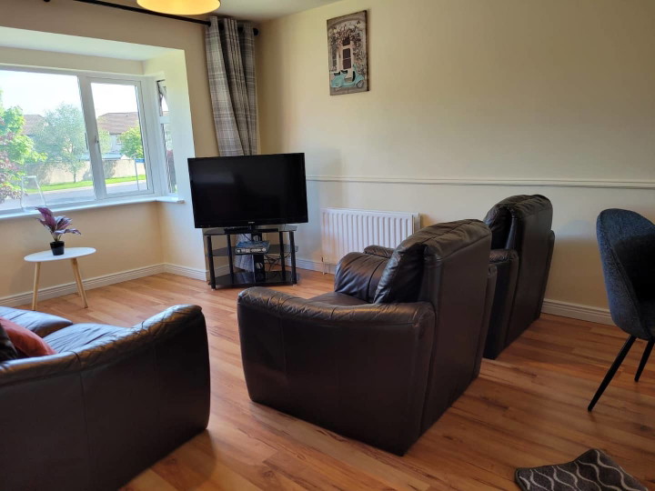 Smart. Modern 2 Bed Apartment - Limerick City