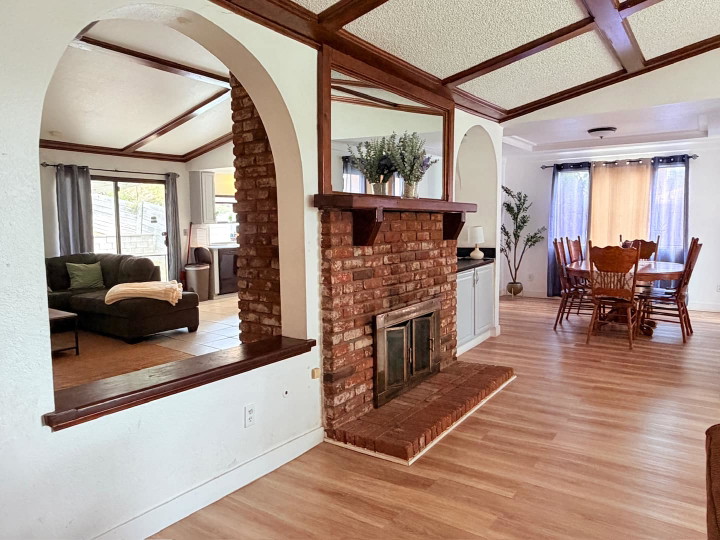 3br Highland Home, 8 Min Walk To Yaamava Casino - San Bernardino