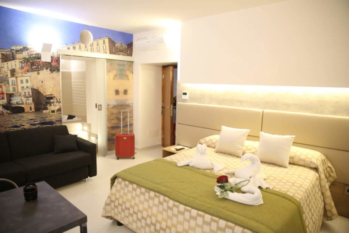 Relais Piazza Del Plebiscito - Naples