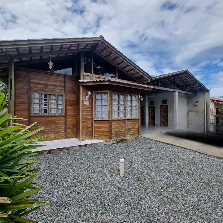 Maison Spacieuse Et Confortable - Itapoá