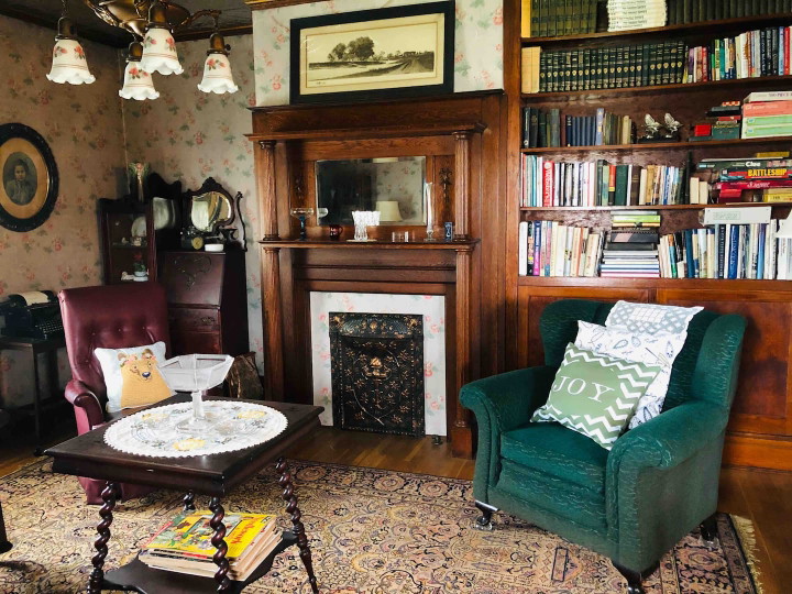 Granny Chic Home. Ud Area. No Cleaning Fee. Unique - Ohio