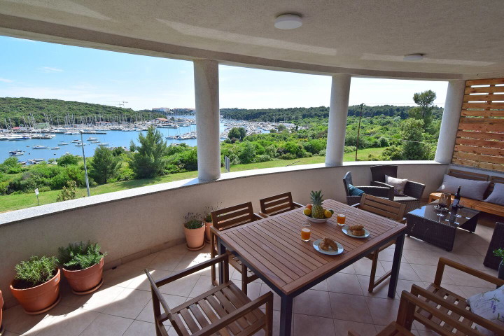 Apartment Luna - Pula | Sea View | 3 Bedrooms - Pula