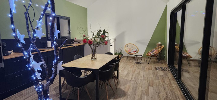 Maisonnette Avec Terrasse - La Clayette