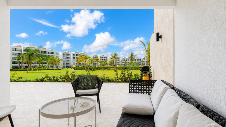Ground Floor 3 Bedrooms With Private Jacuzzi + Cresta Lake - Punta Cana