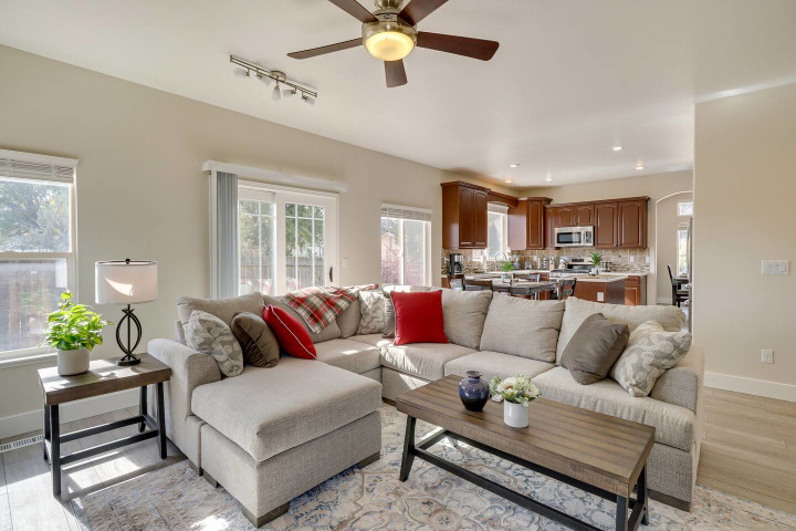 4 Mi To Downtown Reno: Family Retreat W/ Fireplace - Reno, NV