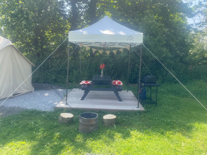 Luxury Bell Tent, Private Shower/toilet, St Flo - Tenby
