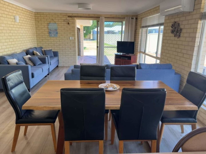 Our Beach House- Busselton - Busselton