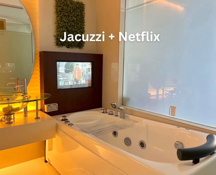 Kl Romantic Jacuzzi Tv + Cinema In Bedroom - Kuala Lumpur