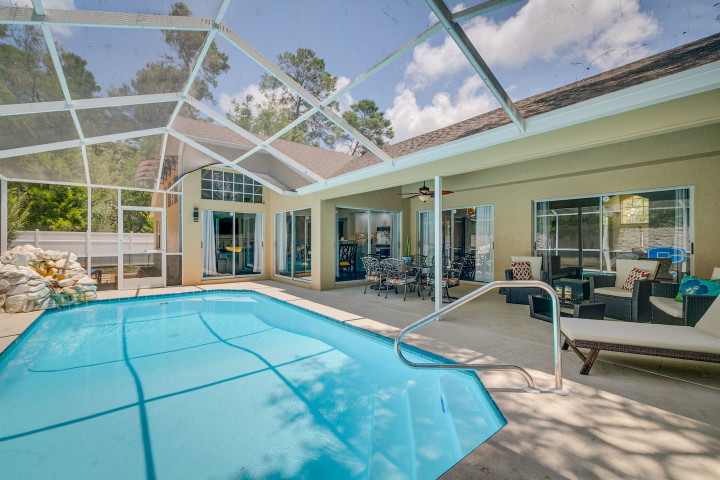 Family Getaway W/ Games & Pool In Spring Hill - Spring Hill, FL