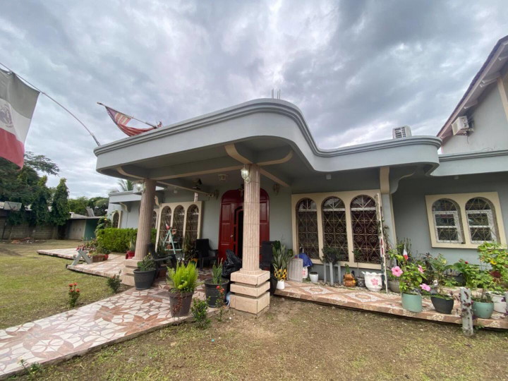 Amplia Casa Familiar Con Patio Grande - Tocoa