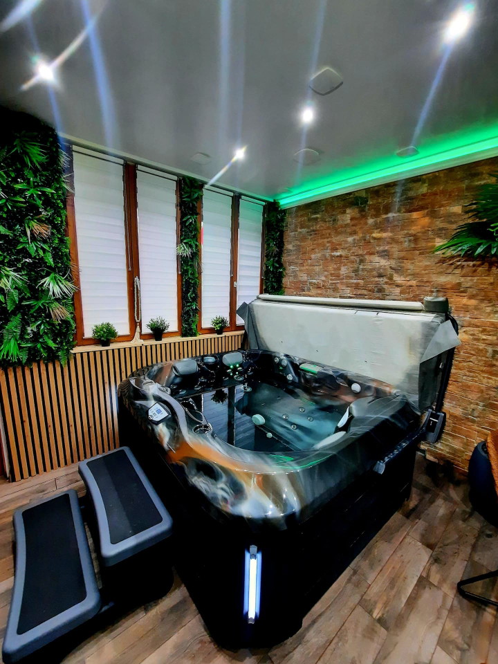 Bora-bora*jacuzzi, Sauna, Cinéma - Valenciennes