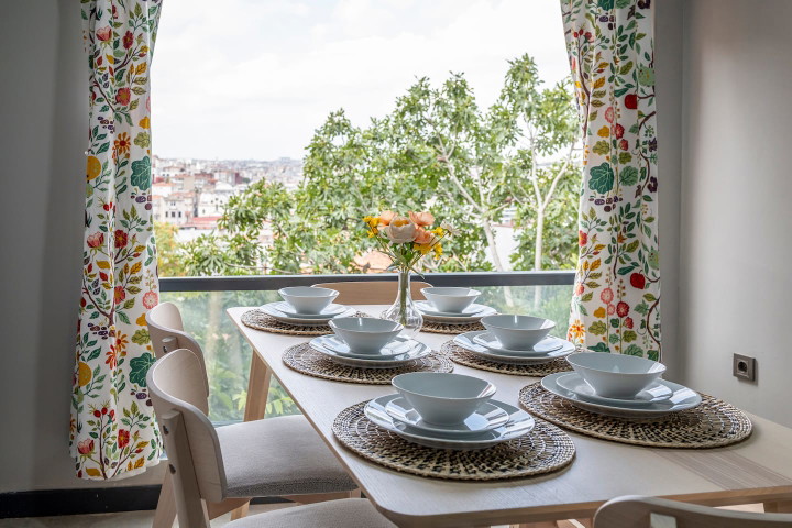 New 3-bedroom Apt With City View, 5 Min To Taksim - İstanbul