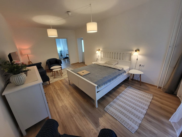 Small Apartment In Béke Tér-esztergom - Esztergom