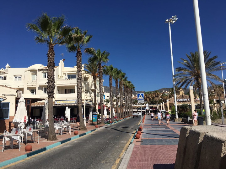 Première Ligne De Plage à Puerto Marina. - Benalmádena