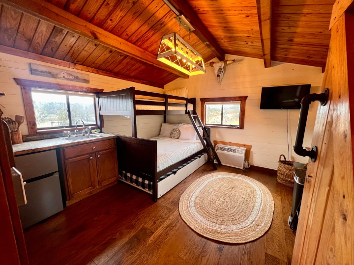 Farm Stay Tinycabin 30mins To Dollywood,20 To Knox - Knoxville, TN