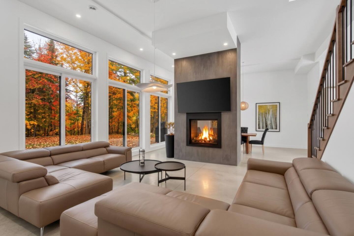 Wynnau Estate: Luxury Home With Private Hot Tub - Mont-Tremblant