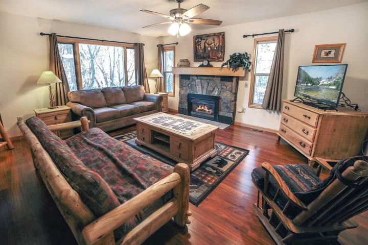Attached Cabin With King Bed, Fireplace And Personal Hot Tub - Colorado