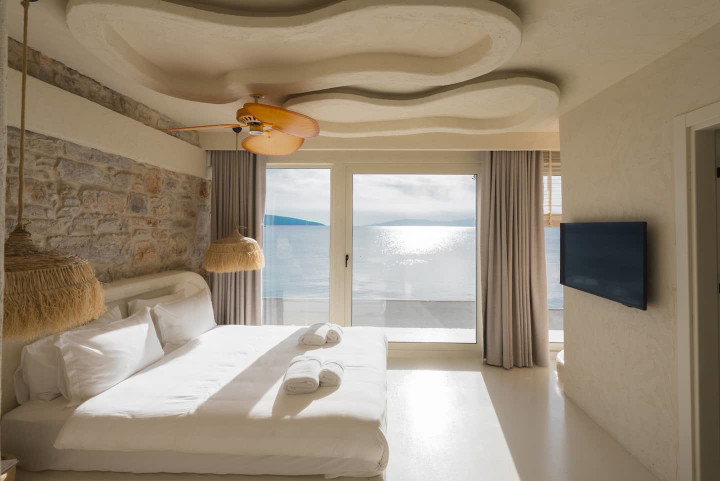 Deluxe King Suite Balkonlu-küvetli - Torba
