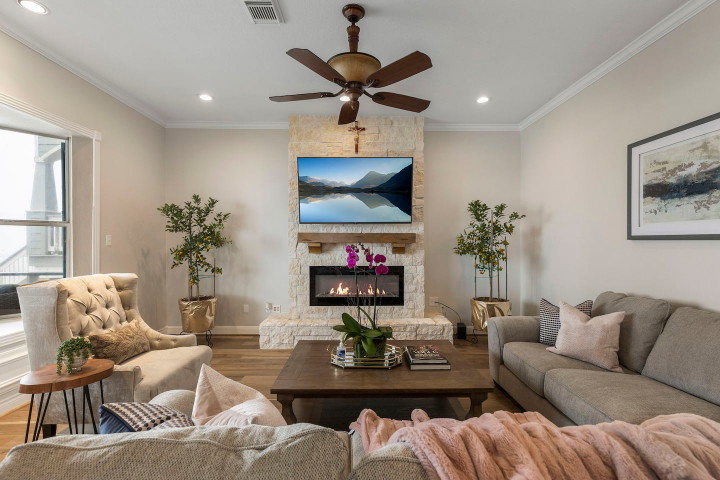 Kemah's Bayfront Getaway With Pool - Seabrook, TX