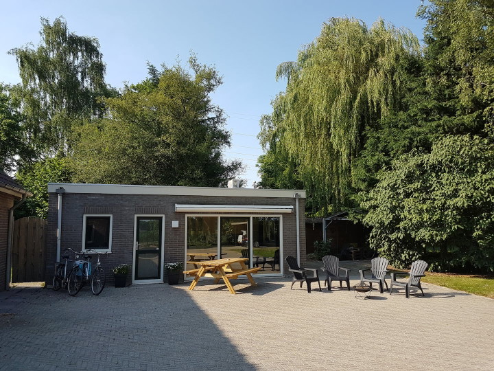 Private Bungalow, Sleeps 4. [Entire Place] - Nieuwegein