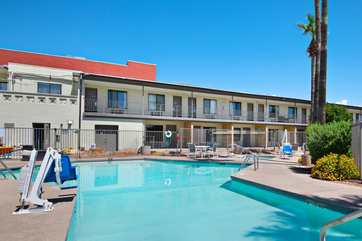 4 Rooms | Retreat | Free Parking | Near Trails - ツーソン, AZ