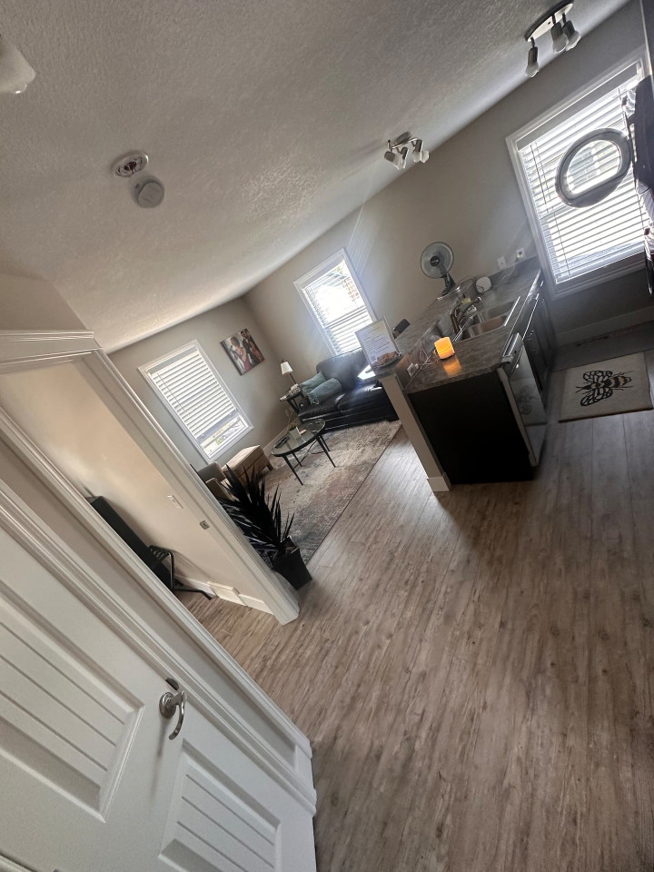 Prestwick Carriage House - Calgary