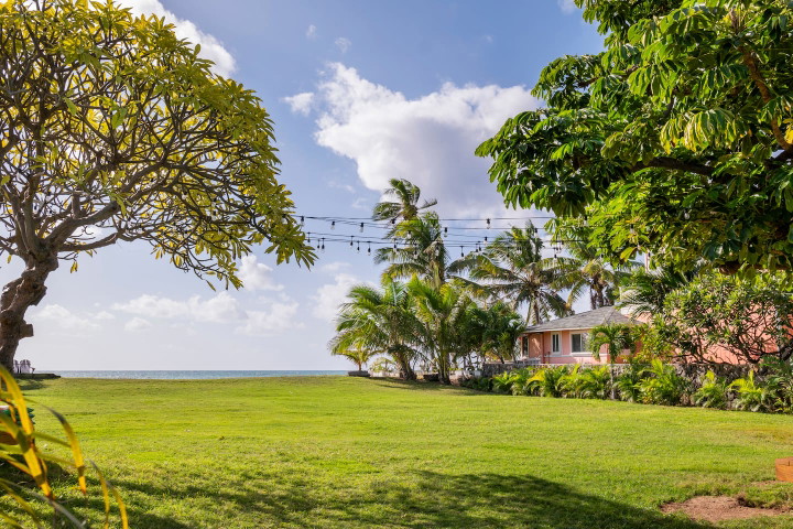 Oceanfront Bungalow 5| Gated Estate | Pet Friendly - O‘ahu, HI