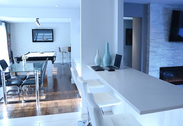 3 Chambres, 2 Salles De Bain, Parking, Table De Billard Et Wi-fi - Ottawa