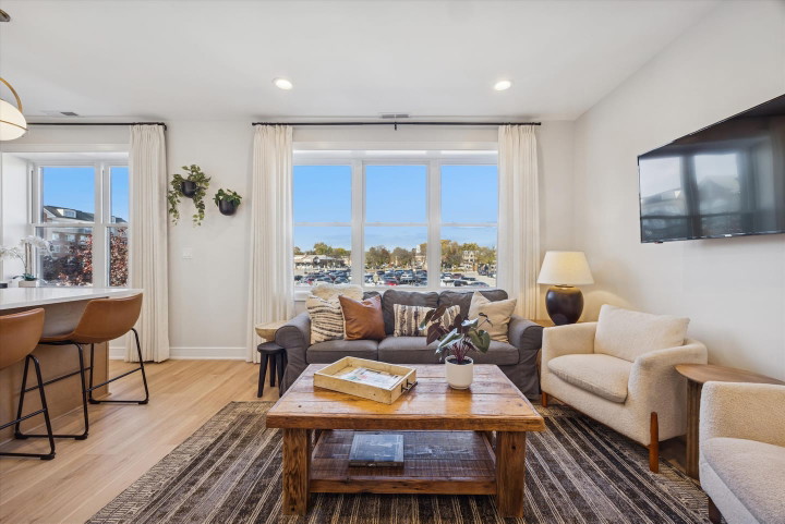 2 Bedroom Apartment In La Grange - Elmhurst, IL