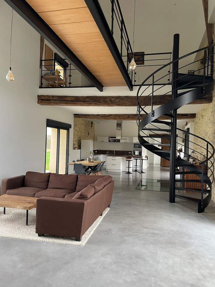 Maison Rénovée Dans Ancienne Grange - Nort-sur-Erdre