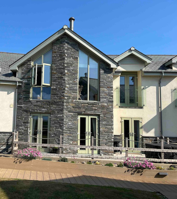 Beach Holiday Let. Nr Bude Sleeps 6 3 Bathrooms - Devon