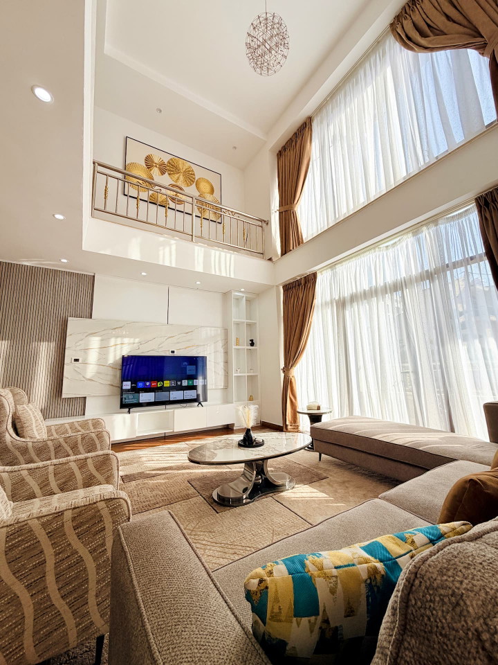 Luxury 5br Villa With Steam Spa & Outdoor Dining - Addis Ababa