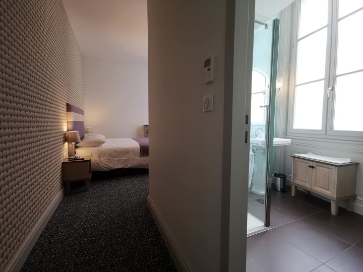 Adorable Boutique-hôtel Avec Patio En Centre-ville - Cognac