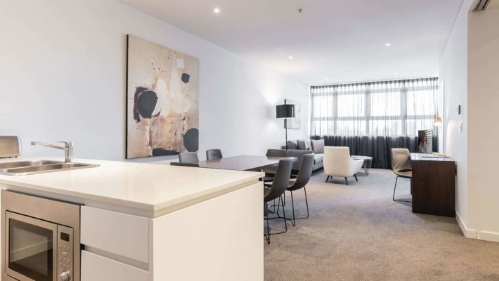 Executive 2b Apt With Free Parking & Free Gym - North Sydney