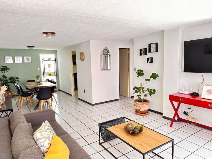 Amplia Y Elegante Casa Metepec - Metepec
