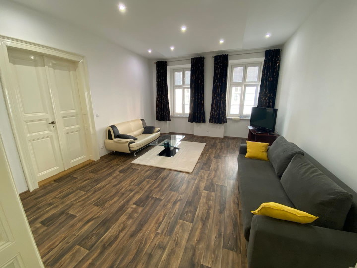 Cozy Apartment In City Center - Pilsen