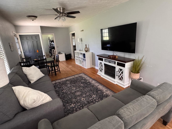 Near Purdue | Walk To Loeb Stadium & Park! - Lafayette, IN