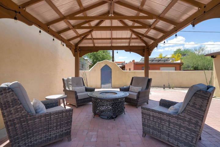 Historic 2br Sam Hughes Casita W/ Courtyard - Tucson, AZ