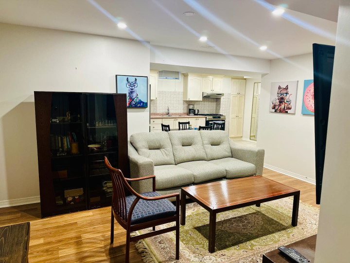 Suite Entièrement Meublée à Proximité Du Centre-ville De Toronto - Toronto, ON